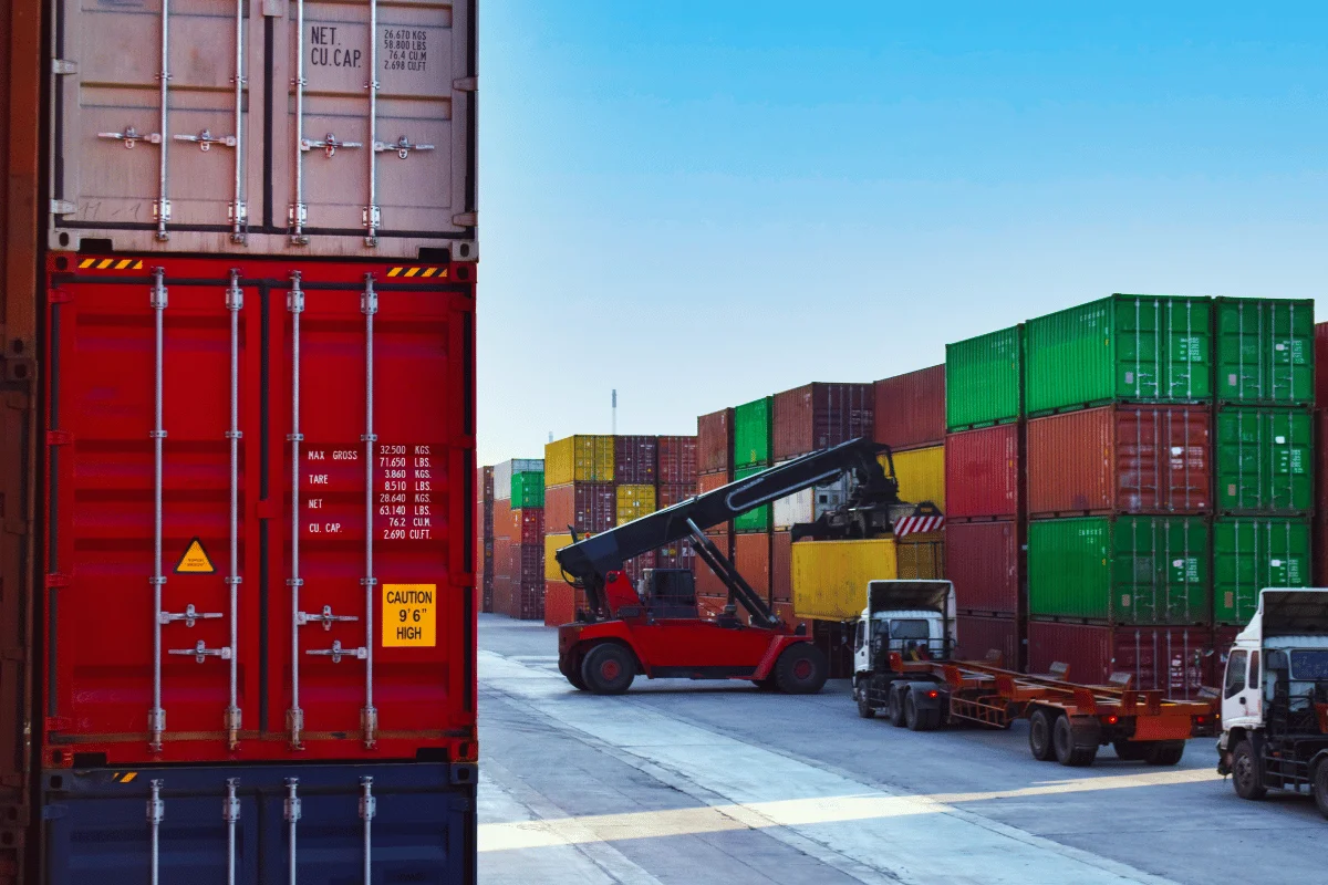 FCL (Full Container Load): Meaning In Shipping, Benefits & Cost