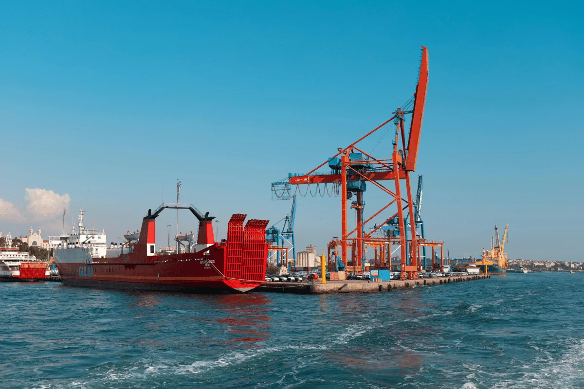 The Suez Canal History and Importance in Global Shipping - Ship4wd