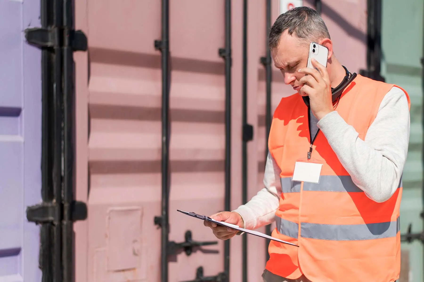 Consignor vs Consignee: Shipping Roles & Key Differences